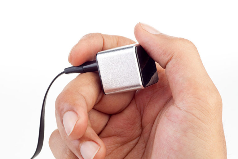 theKube2 – tiny MP3 player with touch interface