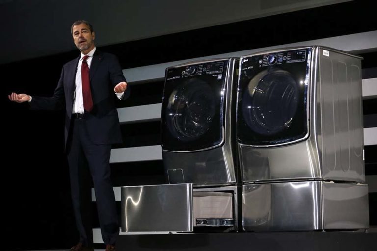 LG Twin Wash System Lets You Wash Two Loads Of Laundry At The Same Time