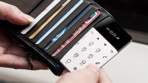 Phonie: A Mobile Phone Without Distraction That Fits Into A Wallet