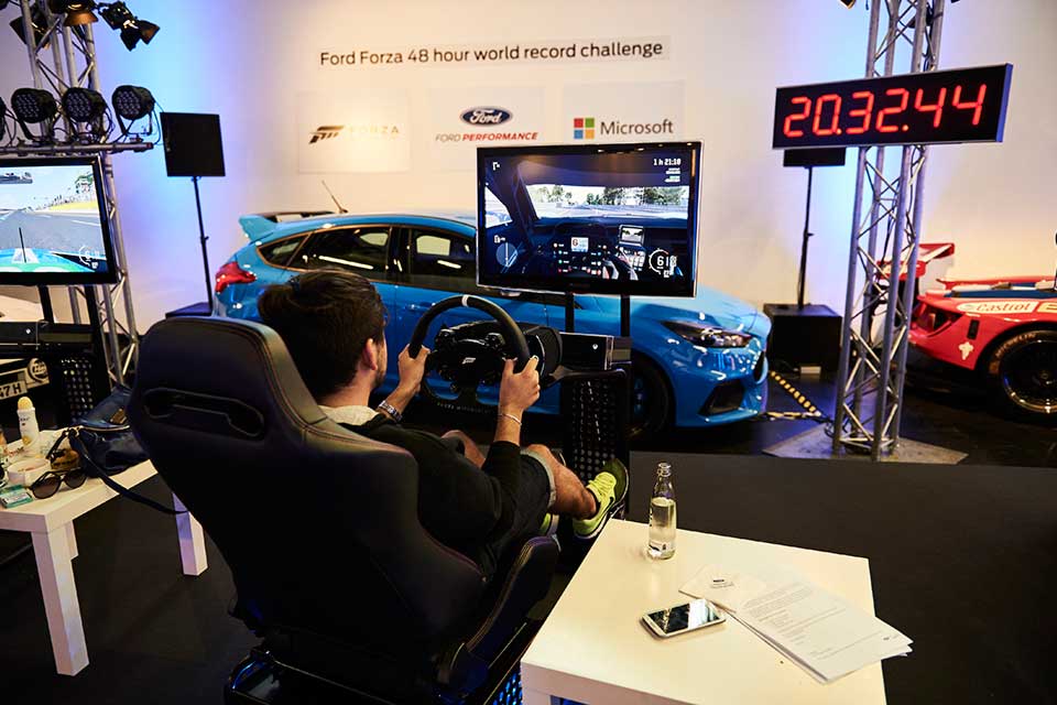 Gamers Broke World Record, Drove Virtual Ford GT For Over 48 Hours