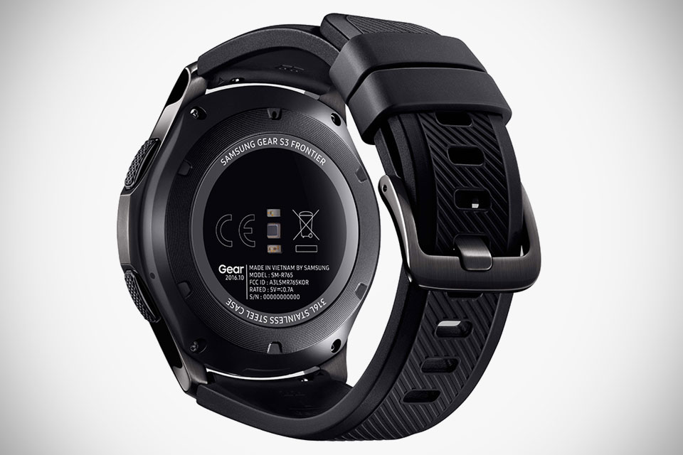 Samsung’s New Gear S3 Smartwatch Inches Closer To Being A Real Watch