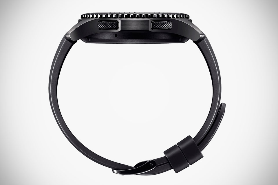 Samsung’s New Gear S3 Smartwatch Inches Closer To Being A Real Watch