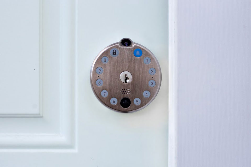 Gate Smart Lock Uses Key And Pin For Entry, Allow Remote Access Too