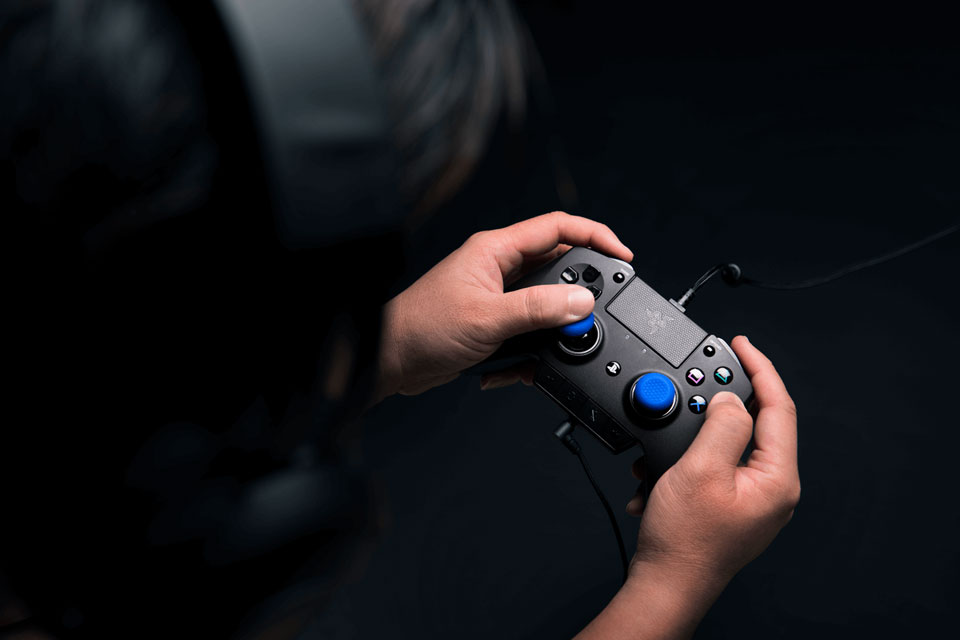 Razer Raiju Gaming Controller for PS4 Designed For Esports Launched