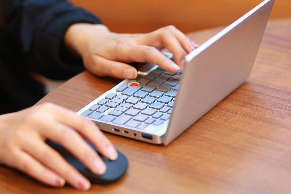 GPD Pocket Puts The Power Of A Laptop In The Palm Of Your Hand