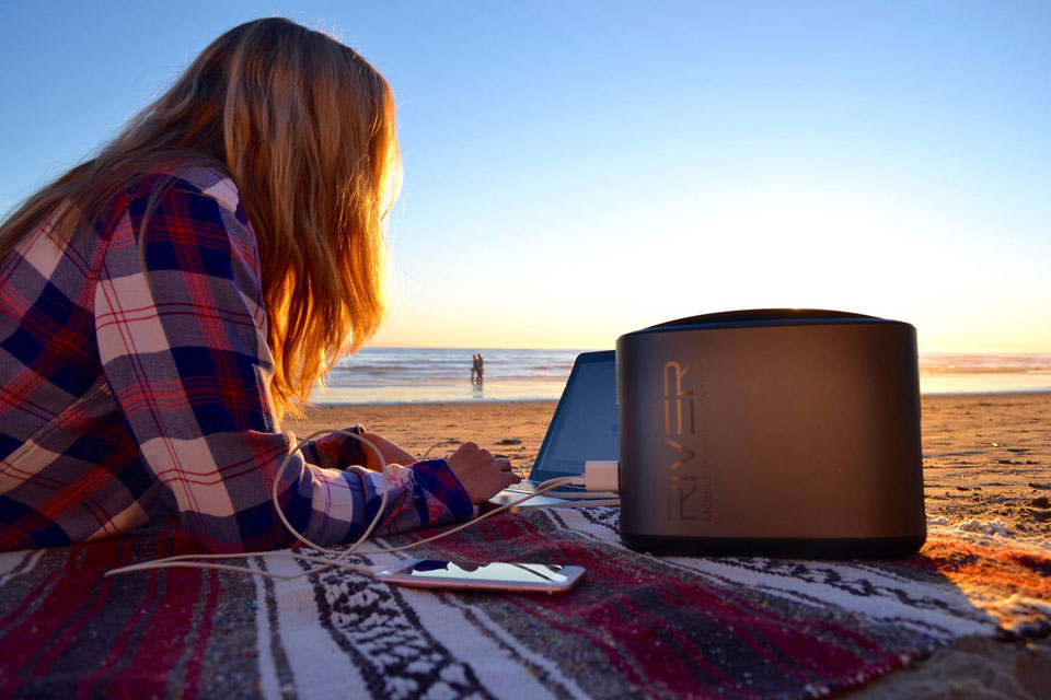 River Mobile Power Station Is Off-The-Grid Gadget Users Dream Come True