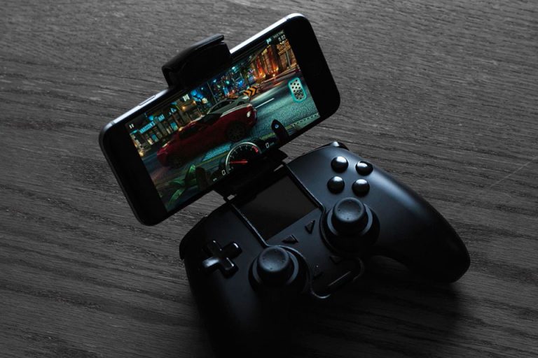 Folks, This Is The World’s First Gaming Pad That Works On Any Platform