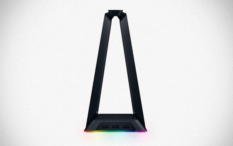 Razer Quietly Announced A Chroma-enabled Headphone Stand/USB Hub