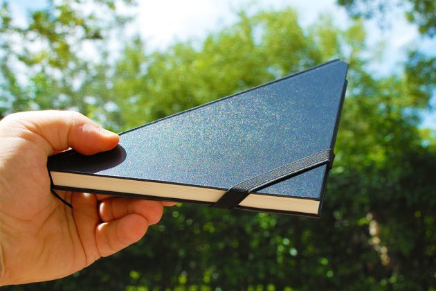 Sirius' SLICE Breaks Convention With Triangular-shape Notebook