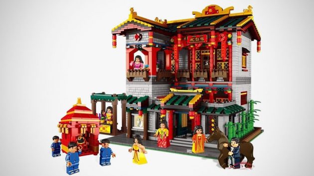 Chinese LEGO Knock Off Lets You Build A ‘LEGO Whorehouse’. Wait, What!??