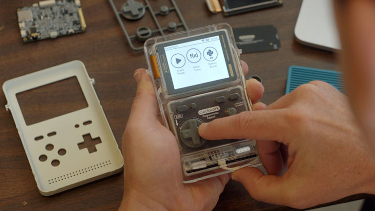 This Nintendo-Inspired Gaming Device Is Modular, Can Do More Than Gaming