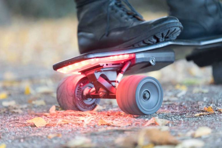 With Stark Mobility's Electric Skateboard, You Are The Remote