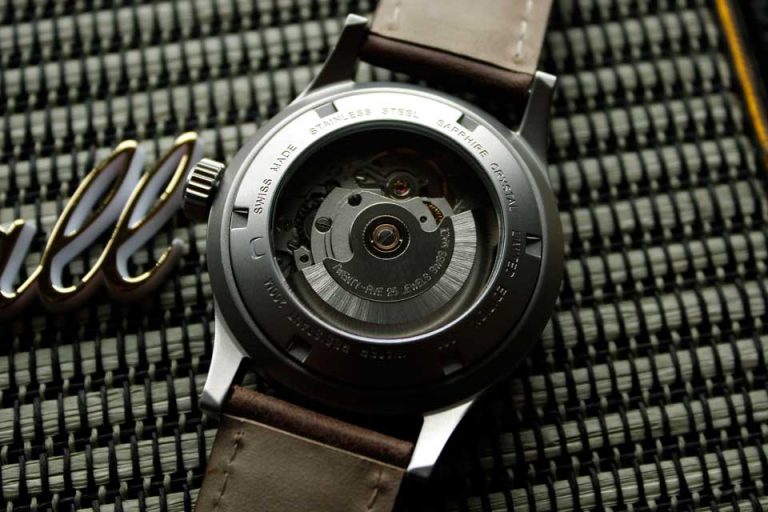 I Don’t Care If Peren Nera Is A Neo-Vintage Watch, It Just Looks ...