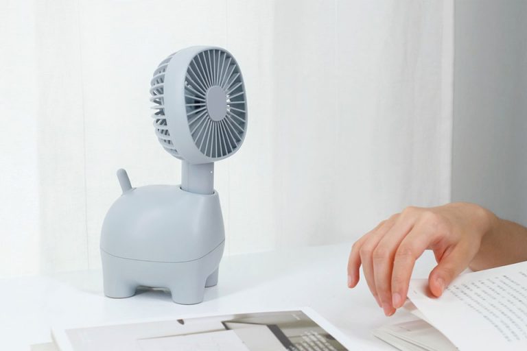 MUID Pet Fan Has A Fan For The Head Of An Animal. Playful!