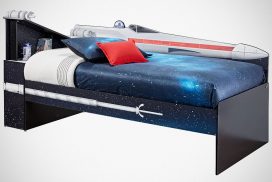 I'm Envious That Today’s Juniors Get To Sleep On This Awesome X-Wing Bed
