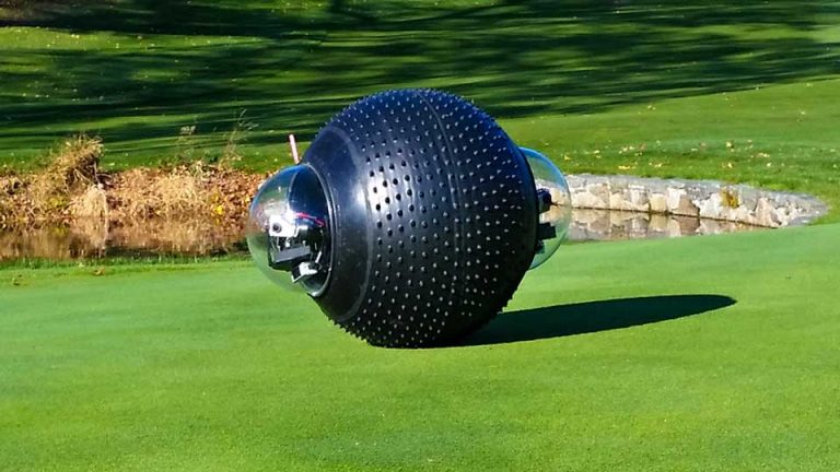 This Rolling Surveillance Robot May One Day Replace Security Guards