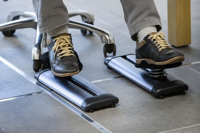 Officiser Is A Fidget Gadget For Legs, Lets You Move Your Legs While ...