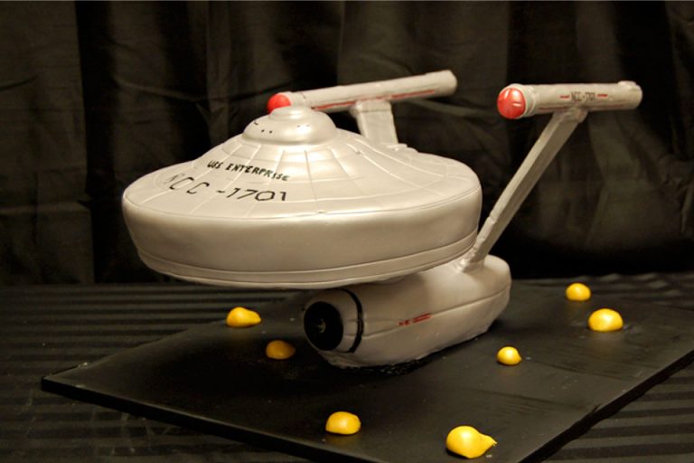 Here’s How To Create The Perfect Parties For Tech Lovers