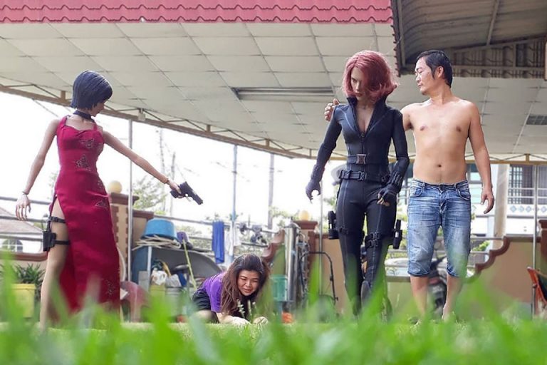 Super Fun Forced Perspective Photos With Toy Superheroes