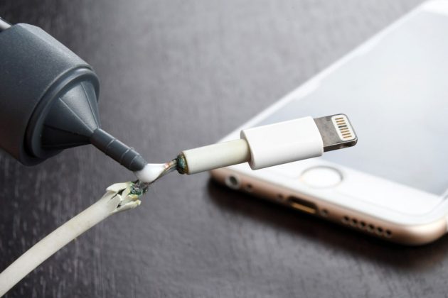 Have A Broken Lightning Cable? Well Then, Repair It With BLUFIXX Kit!