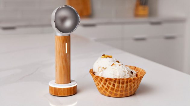 Heated Ice Cream Scoop Is A Miracle Gadget For Ice Cream Lovers