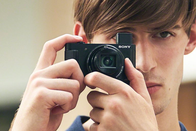 Meet The World’s Smallest Travel High Zoom Cameras From Sony
