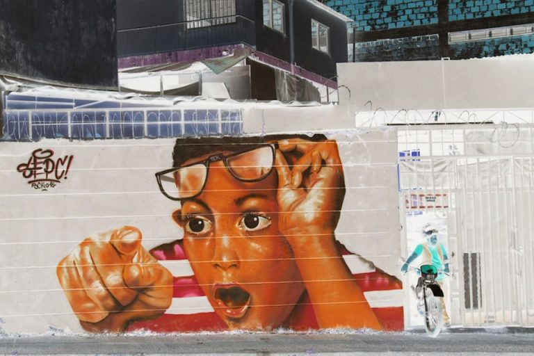 Colors Of These Amazing Wall Murals Will Only Be Revealed When Inverted