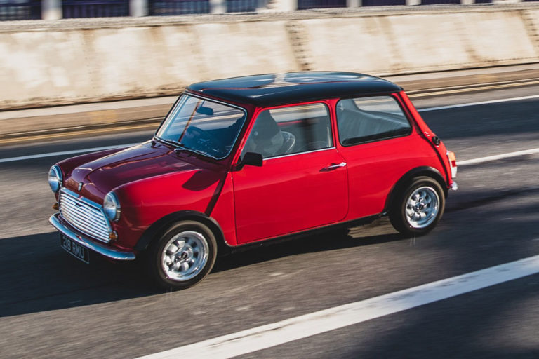 Yes, Sir! Classic MINI With Electric Drivetrain Is The Right Thing To Do!