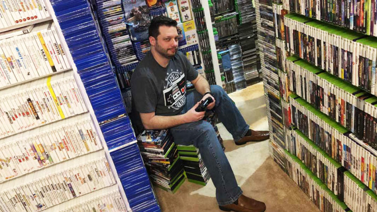 World’s Largest Video Game Collection Belongs To This Dude