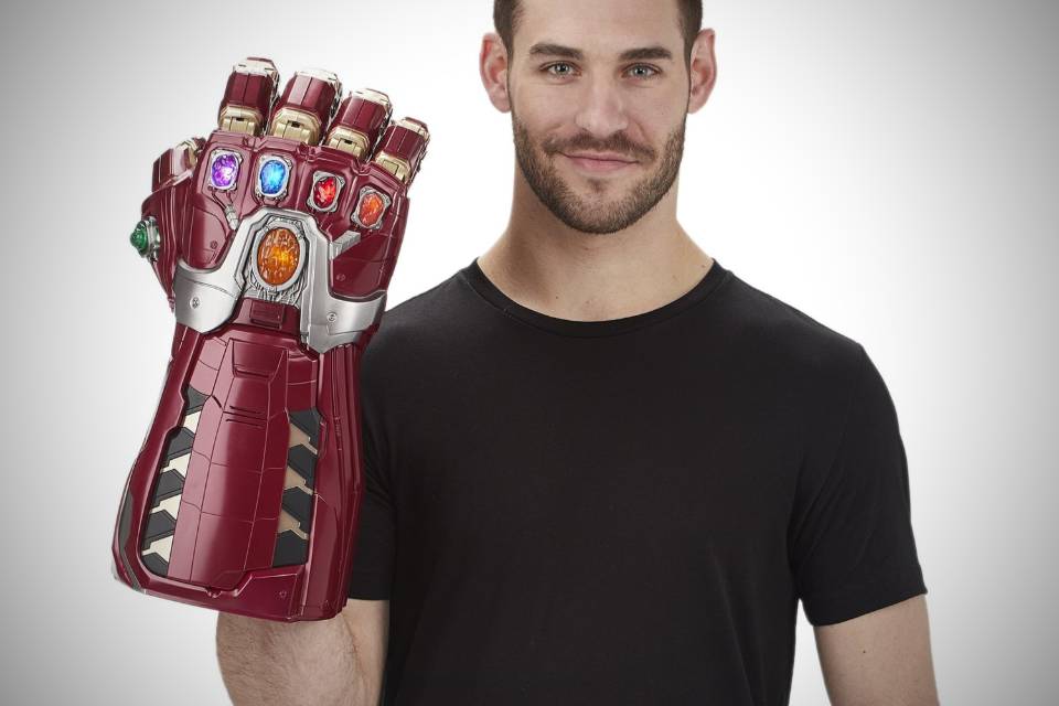 Hasbro Is Selling The Power Gauntlet That brought Back Half Of The ...