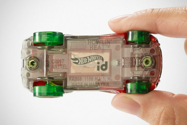 This Is Hot Wheels id, The High-tech Hot Wheels Smart Track Set