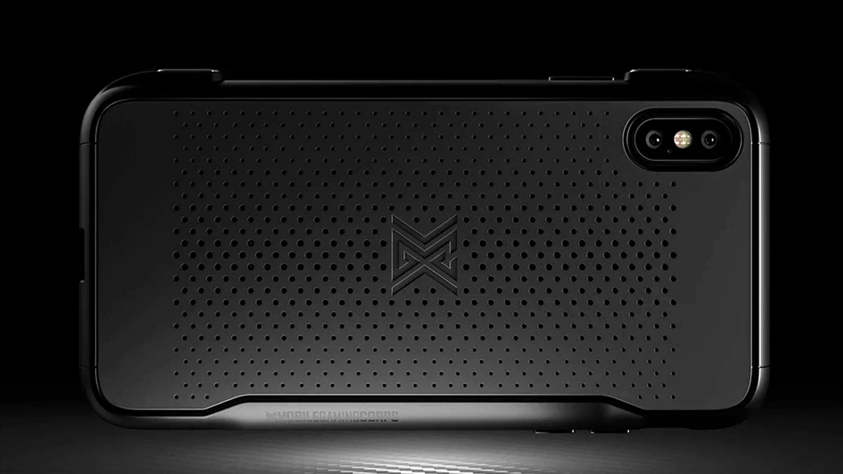 Valor Gaming Case Integrates Functional Shoulder Buttons Into A Stylish ...