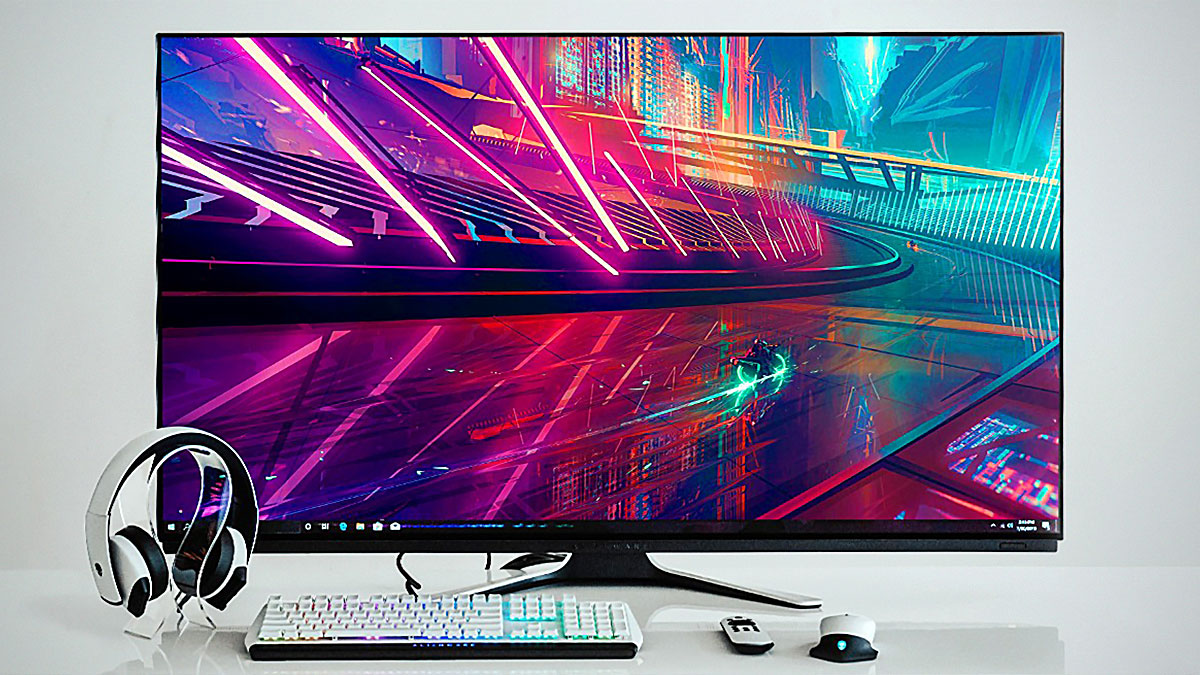 Alienware Has The World’s First 55-inch OLED Gaming Monitor Because ...