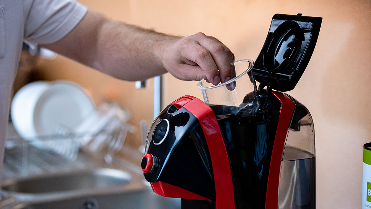 BRU Tea Machine Is The Nespresso Of Tea That Will Also Displace Your ...