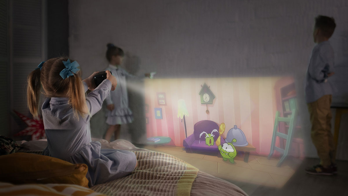 CINEMOOD 360 Is A Kids-friendly, 360-degree Interactive Projector
