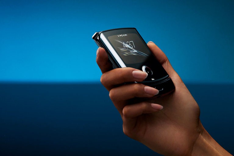 Iconic Motorola Razr Lives Again As A Beautiful Folding Touchscreen Phone