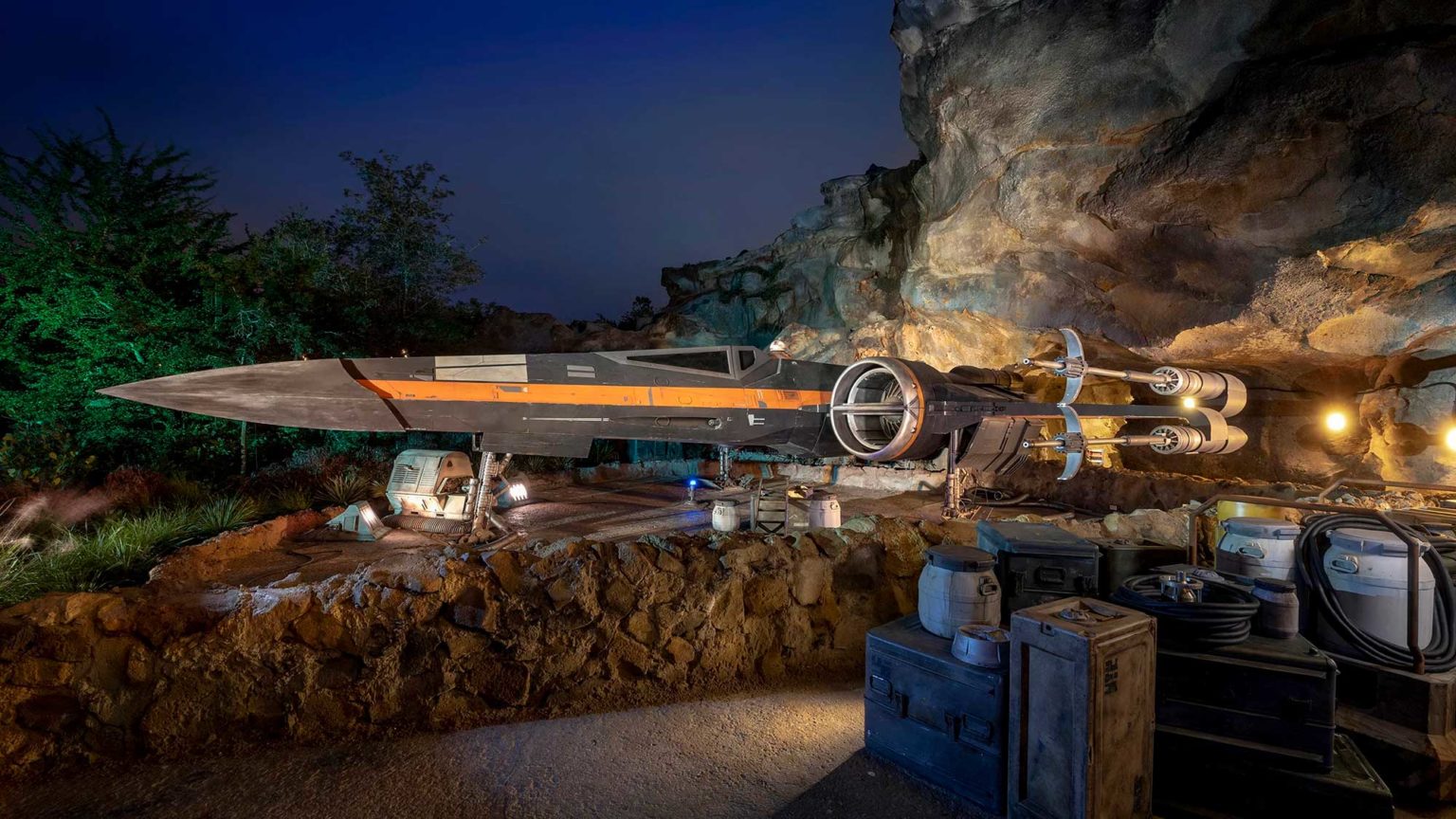 Disneyland's Star Wars: Rise Of The Resistance Is More Of An Experience ...