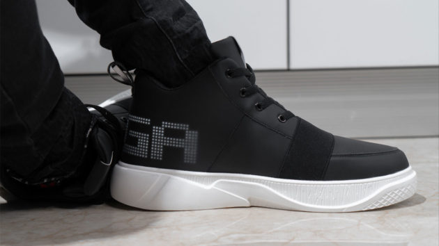 Meet E-Sneakers, A Pair Of Sneakers With Flexible LED Display With ...