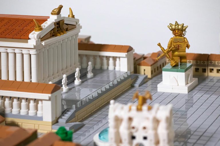 Check Out This Incredible 66,000+ Piece LEGO Build Of The Imperial Rome
