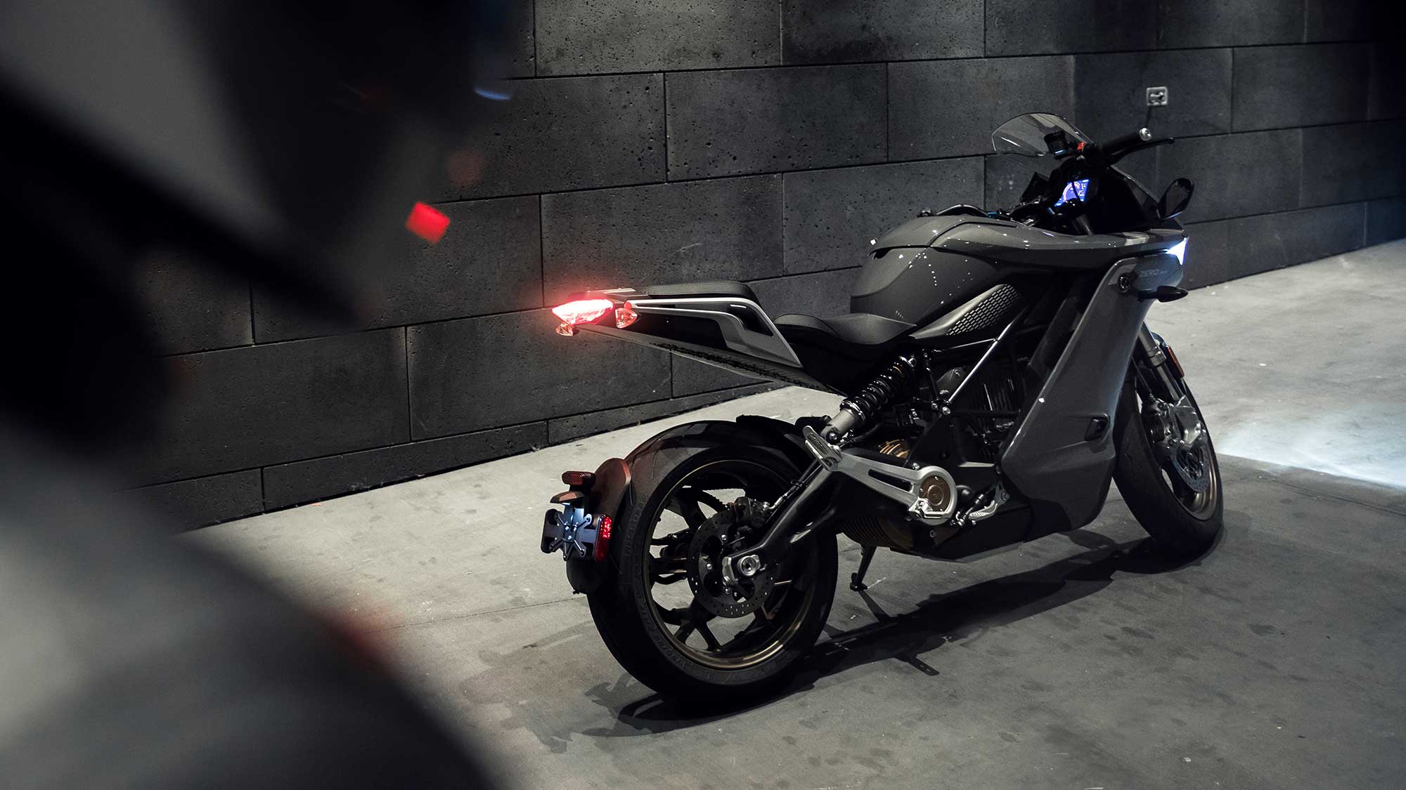 Zero Motorcycles' New Sports Electric Bike Is A 110 HP Beauty With 128-Mile Combined Range