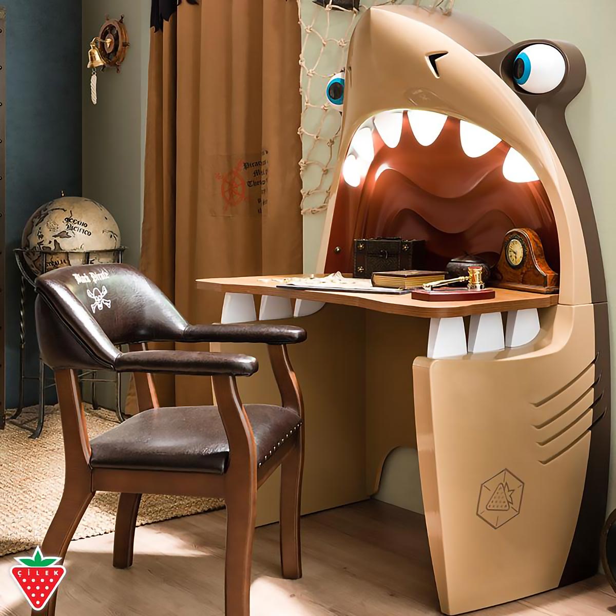 Pirate Shark Desk Won’t Be A Distraction To Your Kids Like Baby Shark ...