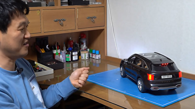 Watch Die-cast Modeler Built A 1:10 Scale Kia Sorento MQ4 From The ...
