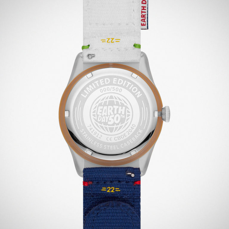 Celebrate 50 Years Of Earth Day With This Beautiful Solar Power Wrist ...