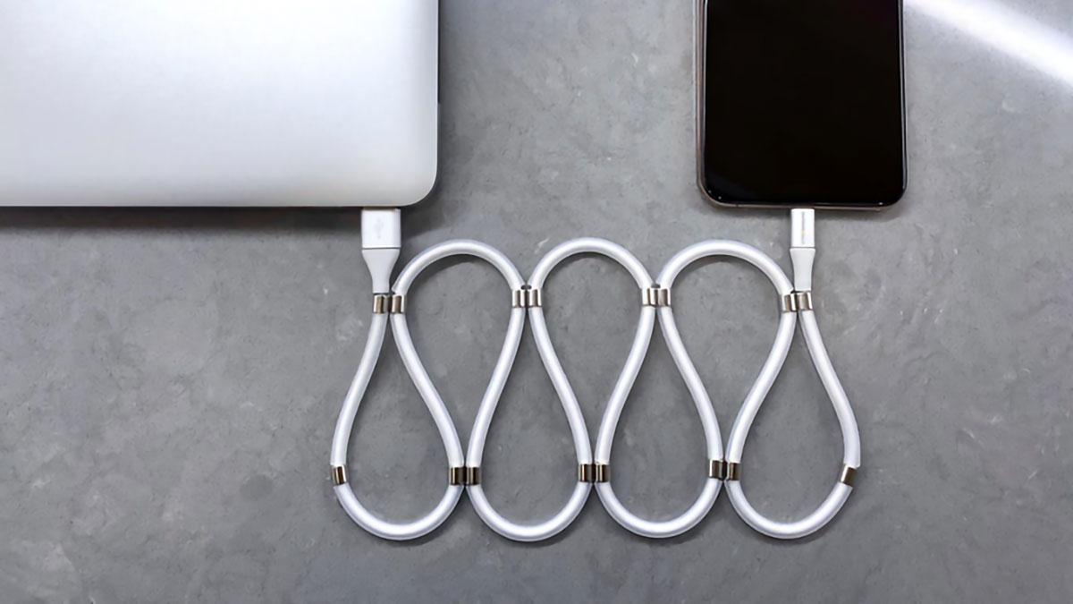 SuperCalla Charging Cable Uses Magnets To Eliminate Tangle Mess Forever