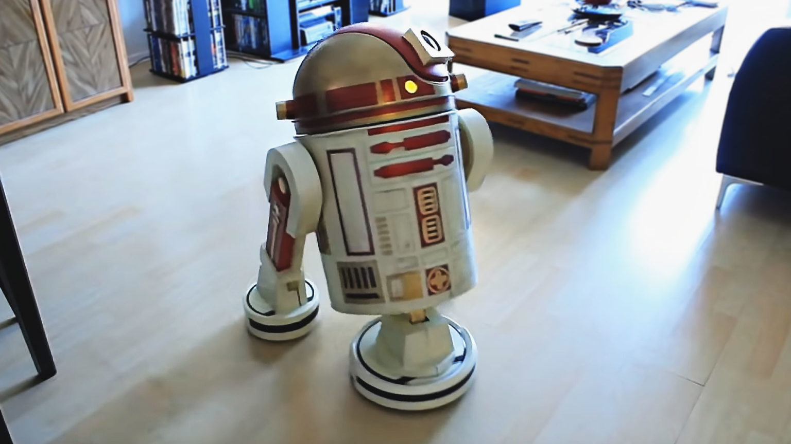 This Custom R9-D9 Astromech Droid Is Actually A Modified Robot Vacuum