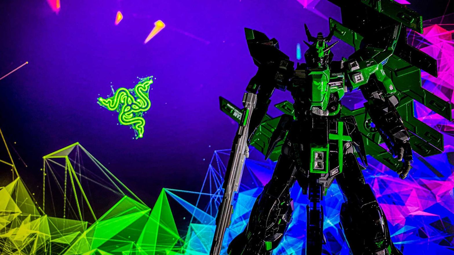 The Case Of A Mysterious Razer Spec Moon Gundam Figure