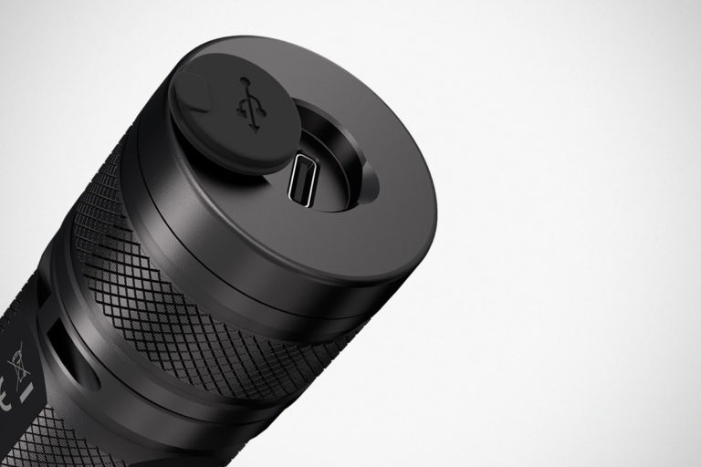 NITECORE R40 V2 Flashlight Offers 1200 Lumen, USB-C And Wireless Charging