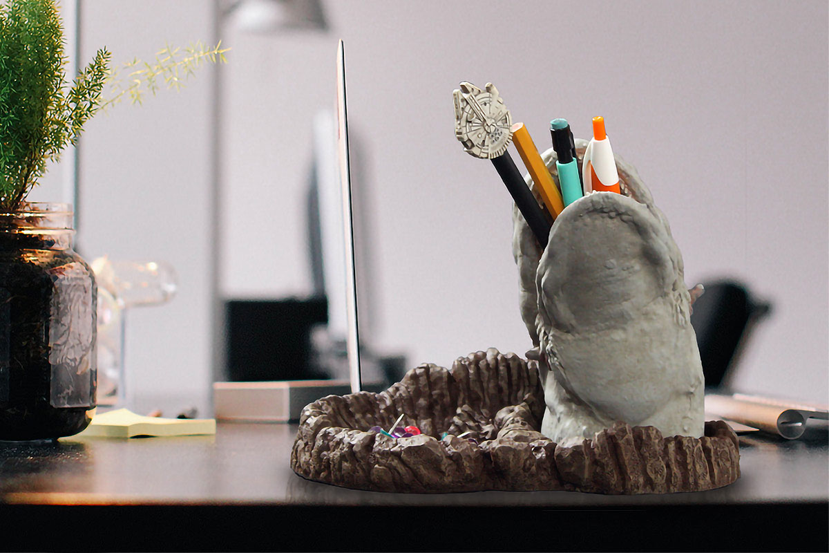 Star Wars’ Scene Of Space Slug Attacking Millennium Falcon Turned Into ...