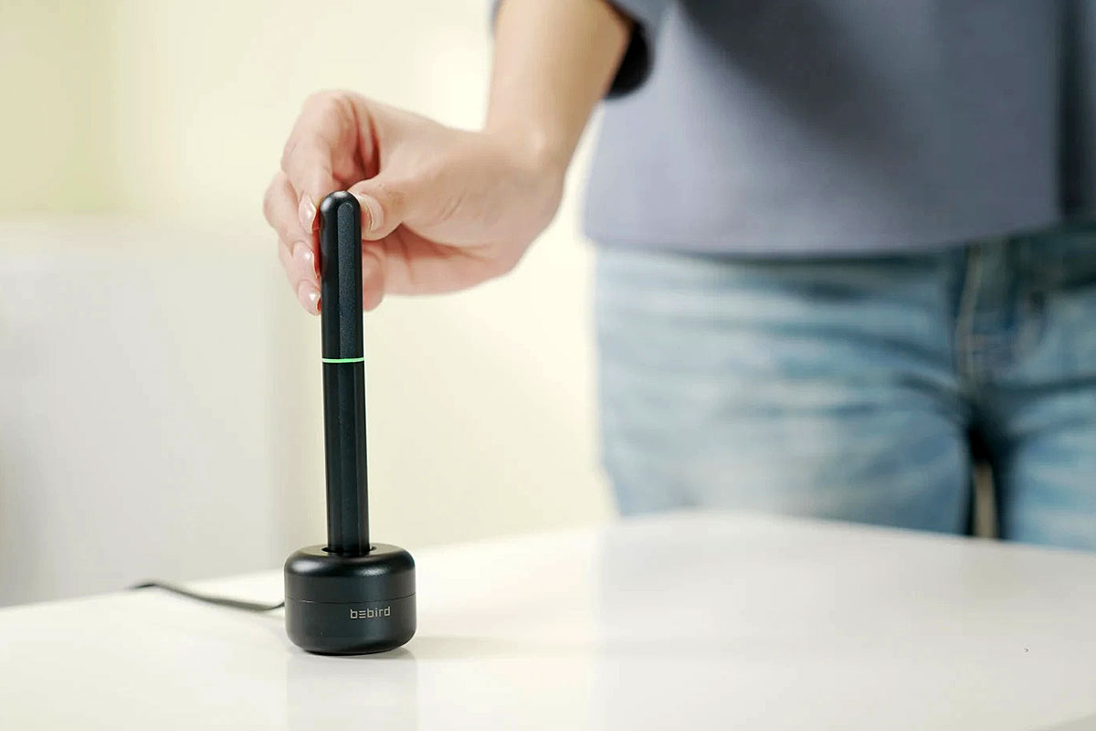 No More Cleaning Your Ears Blind Because, This Ear Cleaner Has A 1080p ...