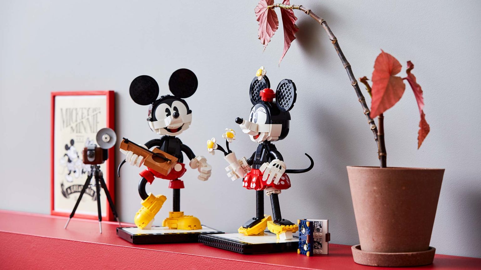Buildable Nostalgia: LEGO Disney Mickey Mouse and Minnie Mouse ...